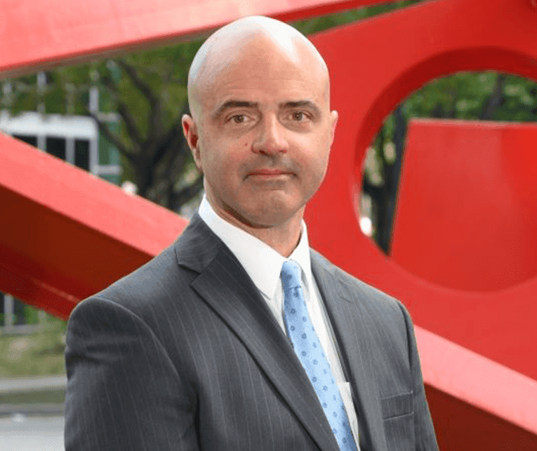 Attorney Armando Hernandez | 19 Years of Experience